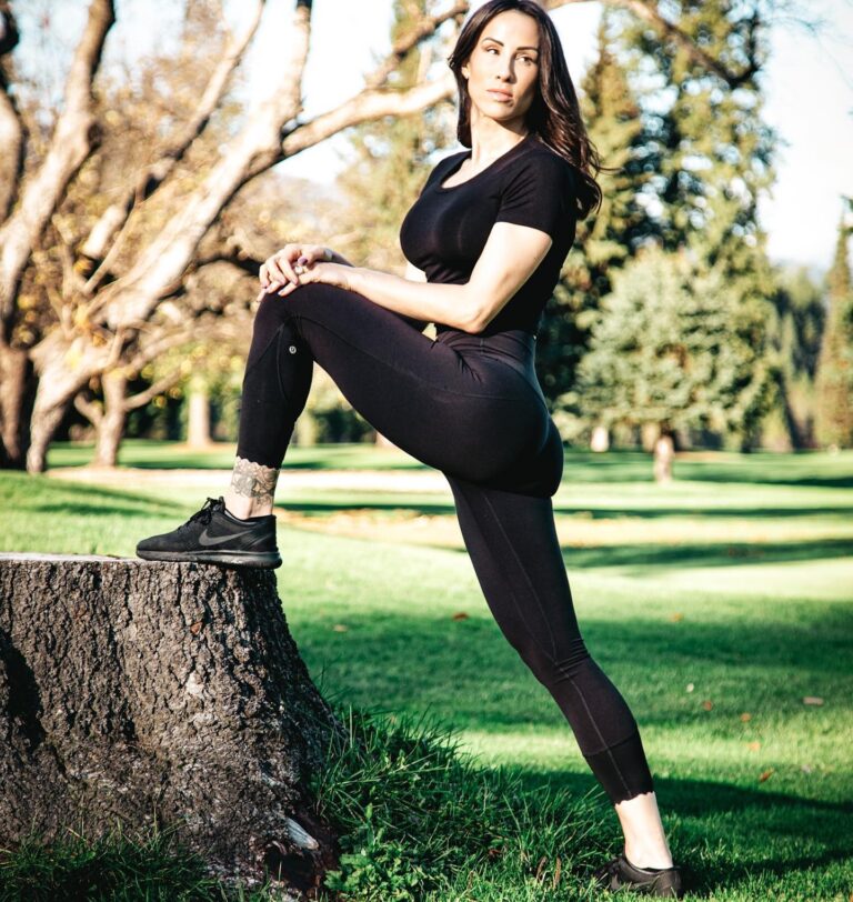 Female Personal Trainer Online - Bree Hunter Fitness